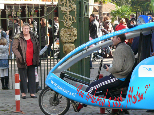 Funny images in the streets of city Amsterdam, in pictures & text ...