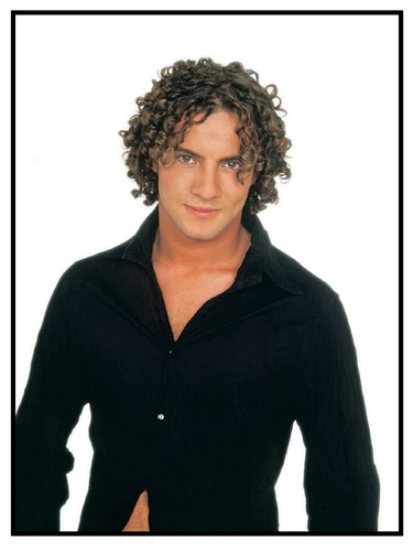 Spanish / Spanish speaking celebrities - DISPLAY | Teaching Resources